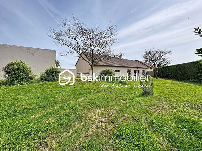 Maison 3 pièces à Saint-Symphorien-sur-Saône, à vendre
