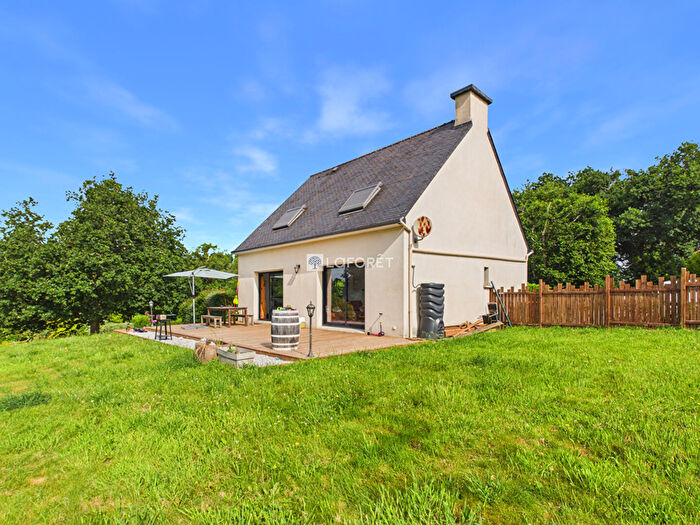 Pont-de-Buis-lès-Quimerch : Maison 5 pièces à louer