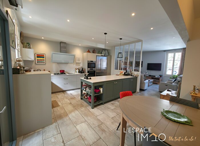 Maison à vendre - Cavaillon, Centre-ville - 5 pièces - 3 chambres