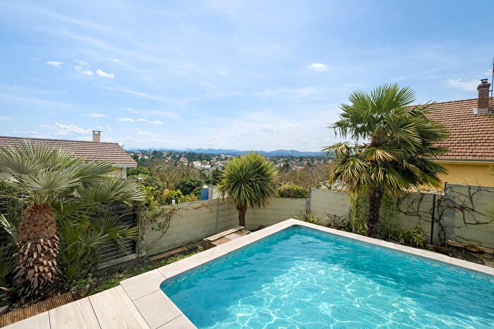 Maison à vendre - Saint-Genis-les-Ollières - 5 pièces - 4 chambres