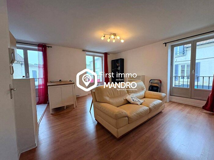 Appartement à louer - Nord, Thorigny-sur-Marne - 3 pièces - 2 chambres