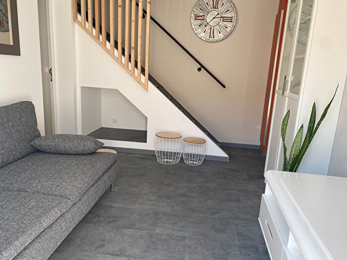 Vienne, Estressin : Appartement 2 pièces à louer