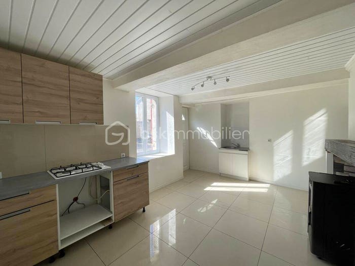 Maison 3 pièces à louer à Wassy