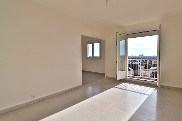 Appartement à vendre - La Chapelle-Saint-Luc, Chantereigne, Montvilliers - 4 pièces - 2 chambres