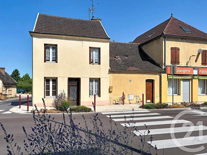 Maison 4 pièces à Bey, à vendre