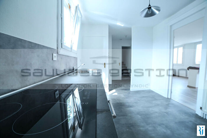 Appartement à louer - Malaunay - 4 pièces - 3 chambres