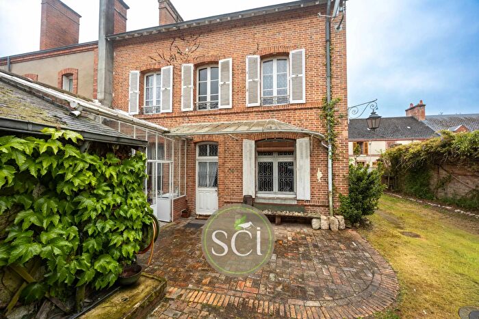 Maison 6 pièces à Brinon-sur-Sauldre, à vendre