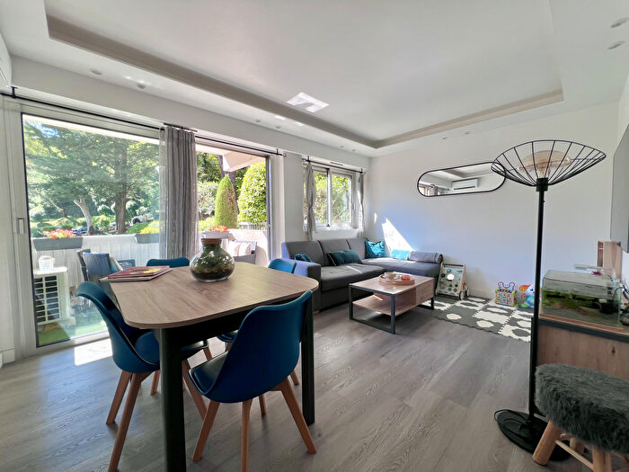 Grasse, Saint-Claude - Appartement 2 pièces à vendre