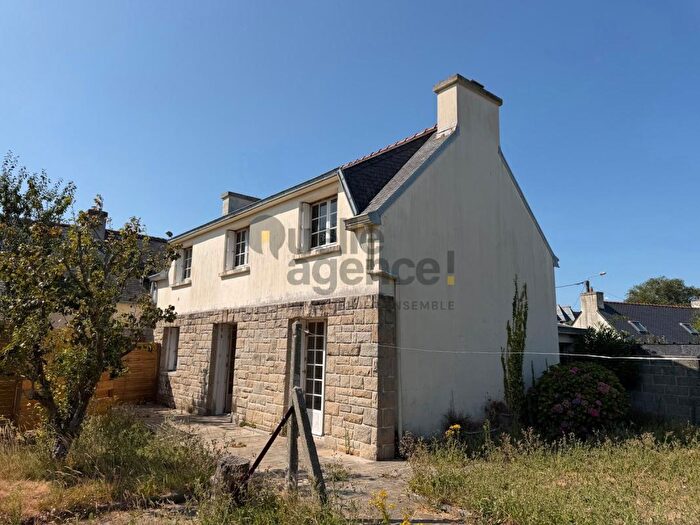 Plonéour-Lanvern - Maison 6 pièces à vendre