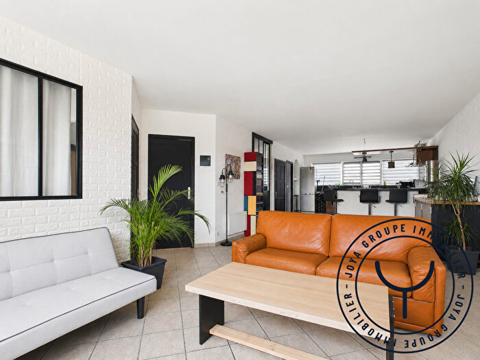 Appartement 4 pièces à vendre - Saint-Julien-les-Villas