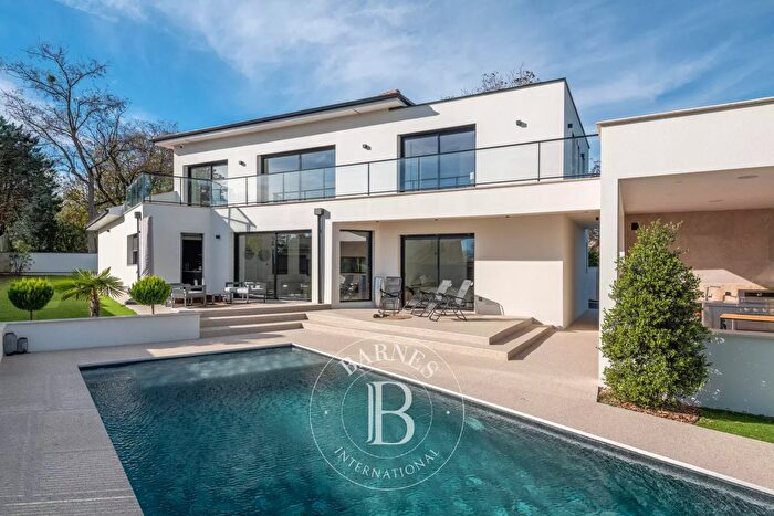 Maison à vendre - Neyron - 6 pièces - 4 chambres