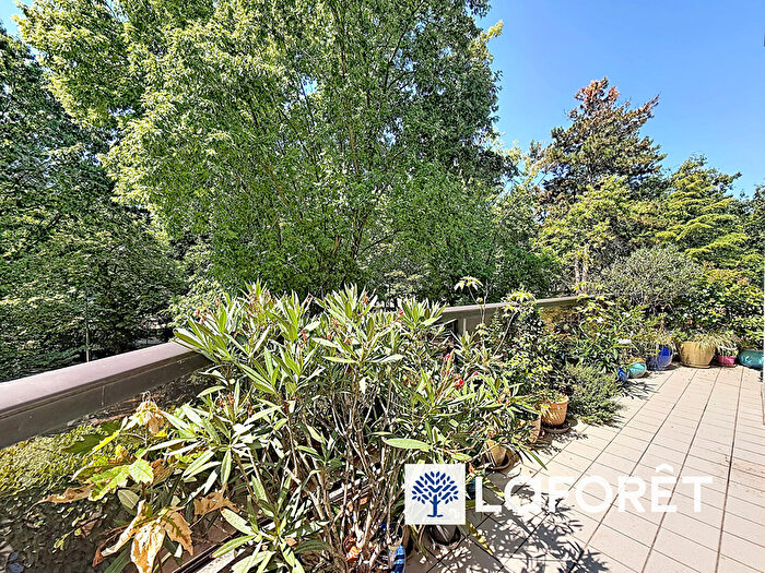 Appartement 6 pièces à Écully, Les Serres, Vivier, à vendre