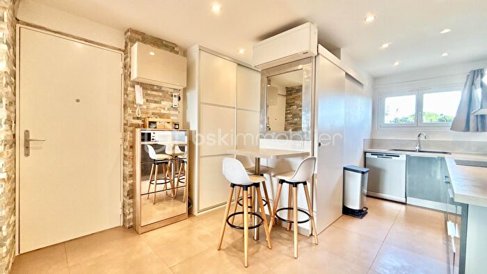 Appartement à vendre - Antibes, Rabiac, Carriat, Les Semboules, Les Brusquets - 3 pièces - 2 chambres