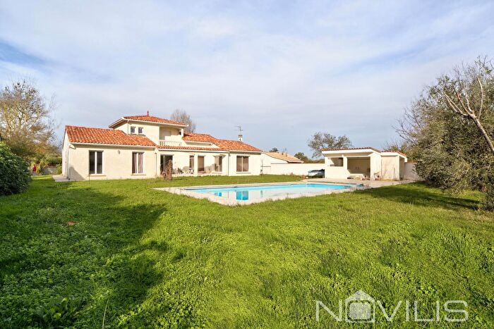 Maison à vendre - Muret, Centre-ville - 5 pièces - 4 chambres