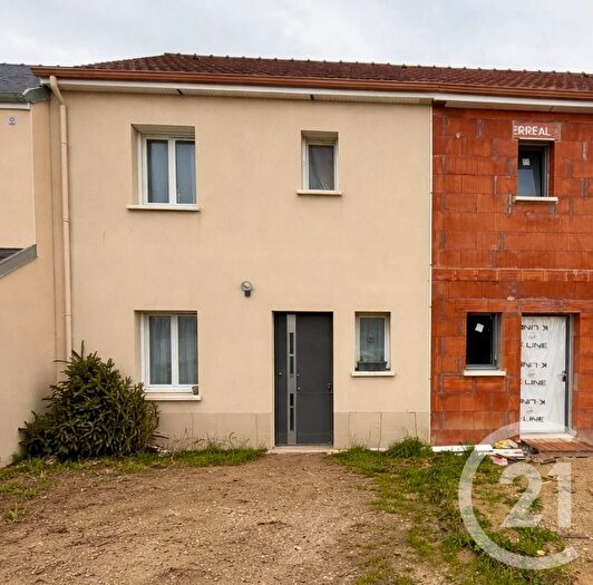 Maison à louer - Brégy - 4 pièces - 3 chambres
