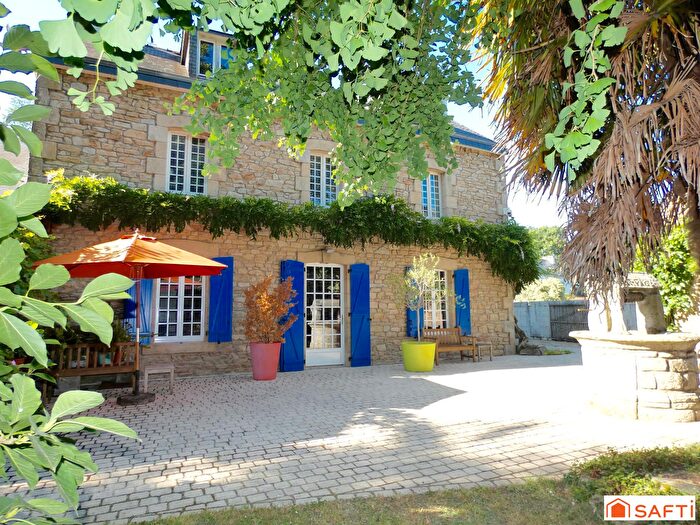 Maison à vendre - Quimperlé - 9 pièces - 6 chambres