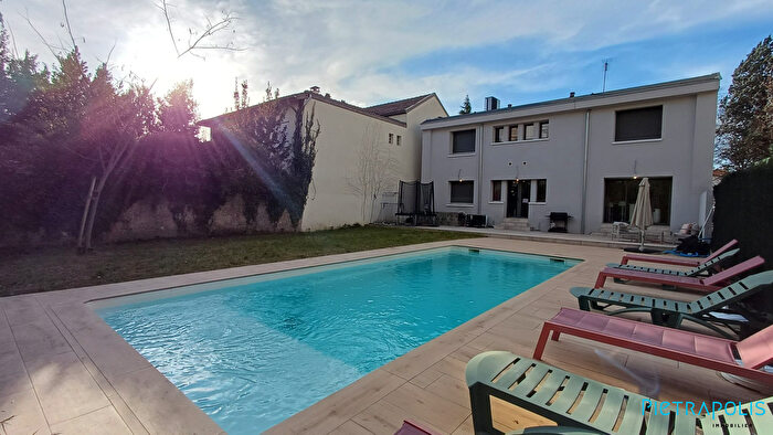 Maison à vendre - Villeurbanne, Zola, Pressence - 6 pièces - 5 chambres