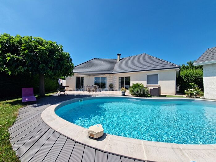 Maison 5 pièces à Angaïs, à vendre