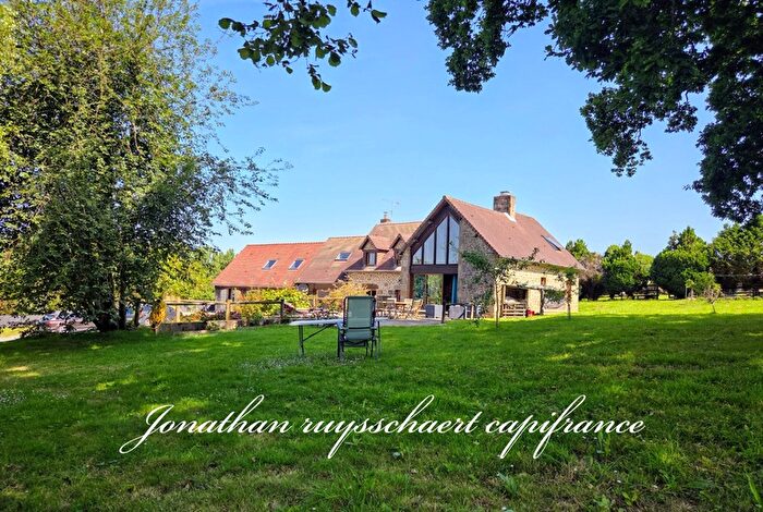 Maison à vendre - La Ferté-Macé - 10 pièces - 4 chambres