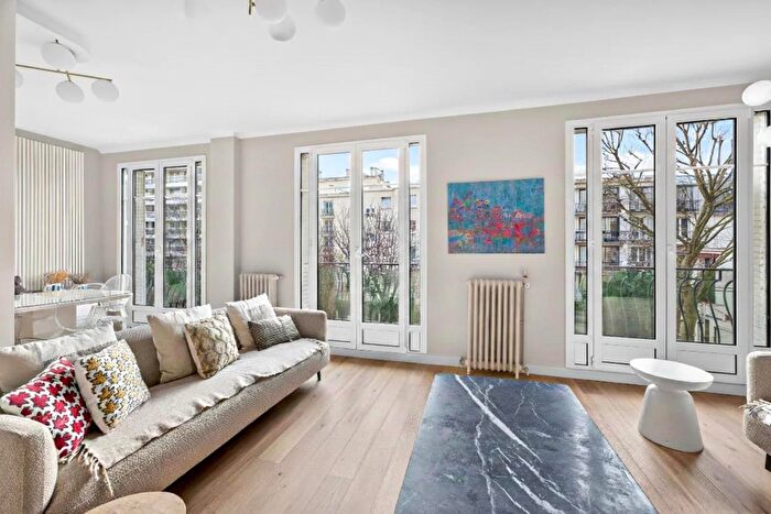 Neuilly-sur-Seine, Parc de Neuilly : Appartement 5 pièces à vendre