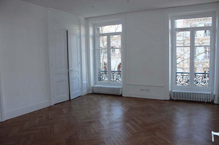 Appartement 4 pièces à Lyon 3ème, Mutualité, Préfecture, Moncey, à louer