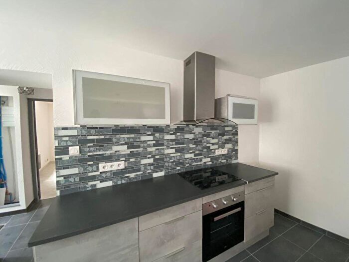 Albinque, Saint Jean, Castres : Maison 2 pièces à louer