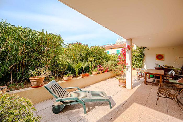 Appartement 3 pièces à vendre - Hyères, Centre-ville