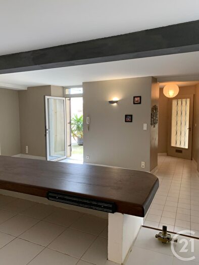 Appartement 2 pièces à Bagnols-sur-Cèze, Centre-ville, à louer