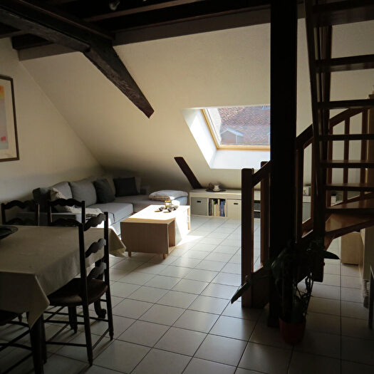 Maisons à vendre et appartements à louer - 1