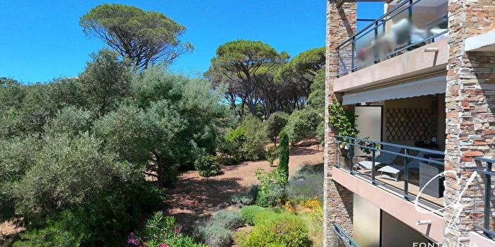 Appartement à vendre - Saint-Raphaël - 3 pièces - 2 chambres