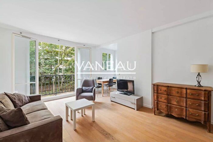 Appartement 2 pièces à Muette Sud, Paris 16ème arrondissement, à louer