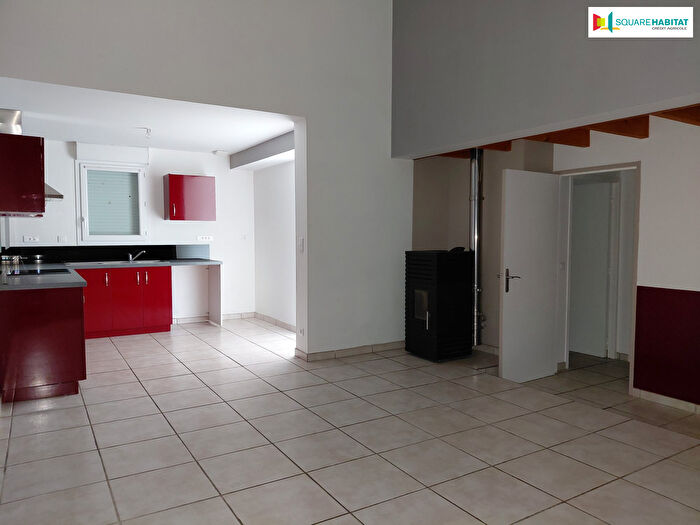 Maison 4 pièces à louer à Pradère-les-Bourguets