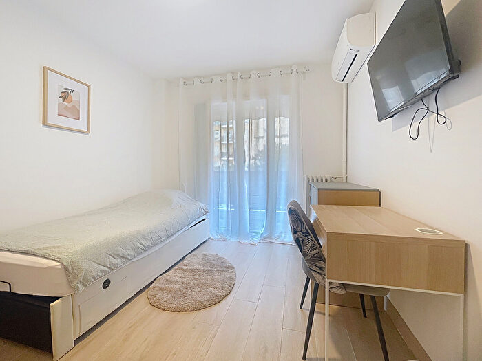 Appartement à louer - Nice, Pasteur - 1 pièce - 1 chambre