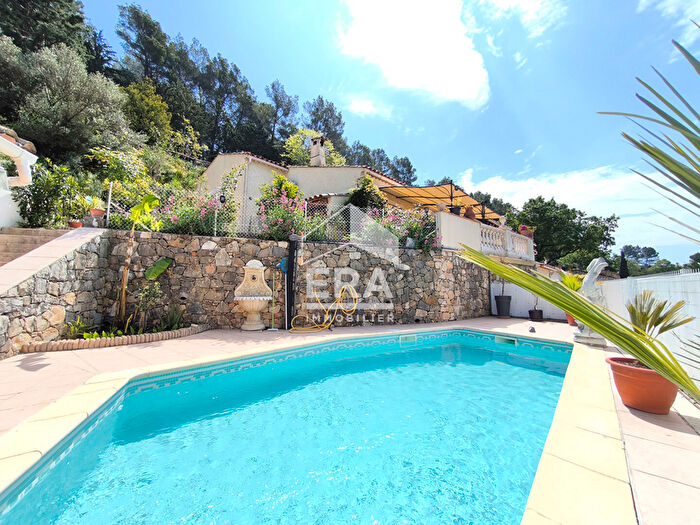 Maison à vendre - Le Luc - 4 pièces - 3 chambres