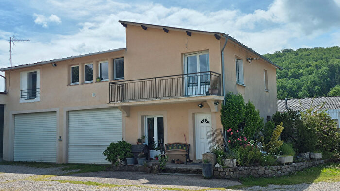 Saint-Côme-d'Olt : Maison 4 pièces à vendre