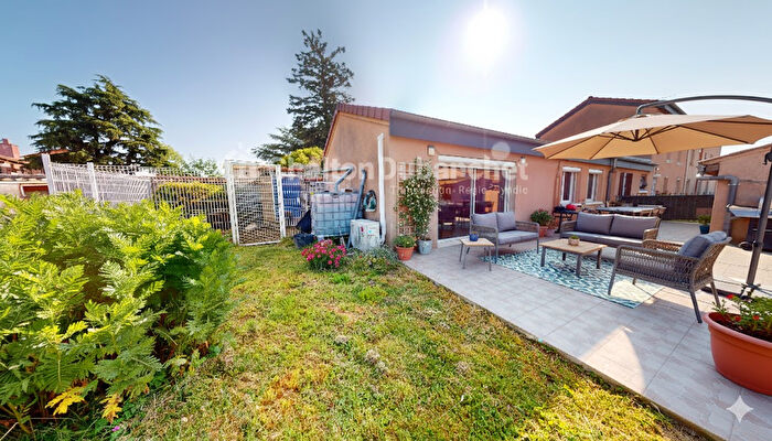 Maison à vendre - Saint-Just-la-Pendue - 5 pièces - 4 chambres