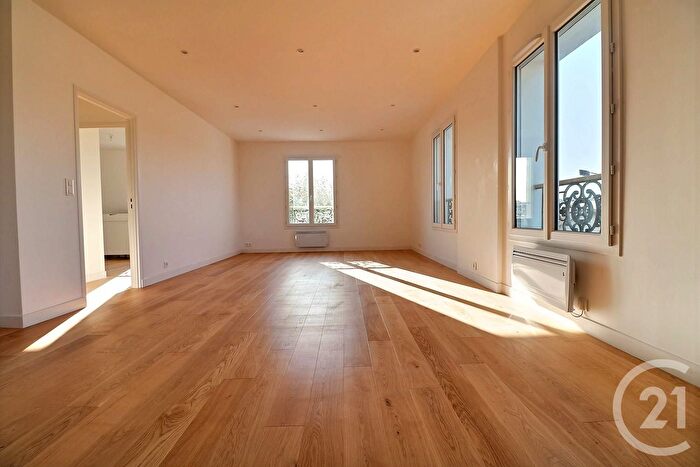 Appartement à louer - Rueil-Malmaison, Plaine Gare - 4 pièces - 3 chambres