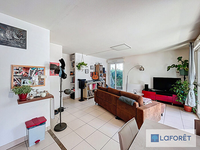 Appartement à vendre - Saint-Genis-Pouilly - 2 pièces - 1 chambre