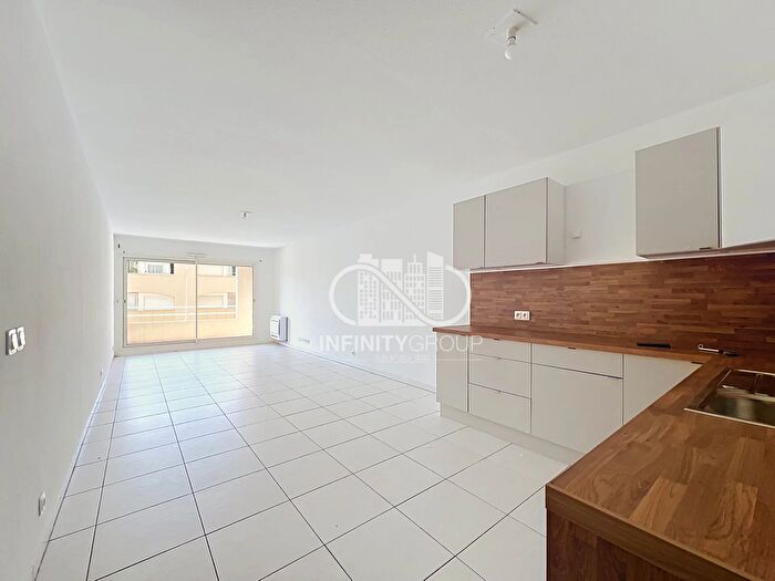 Antibes, Juan-les-Pins, Le Cap : Appartement 3 pièces à vendre