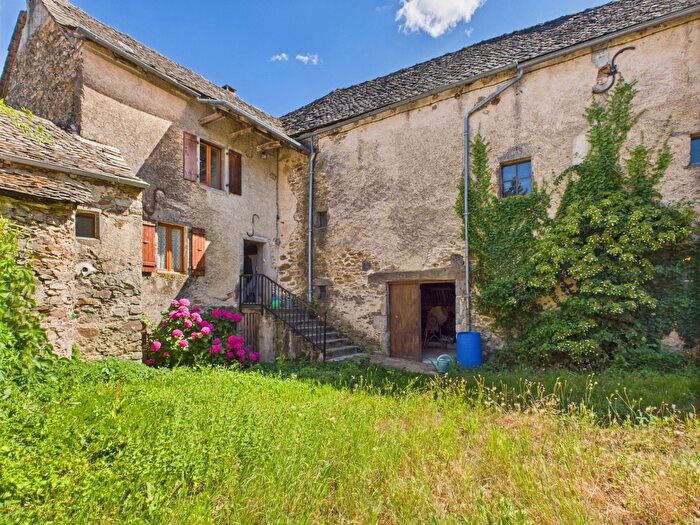 Maison à vendre - Rieupeyroux - 4 pièces - 2 chambres