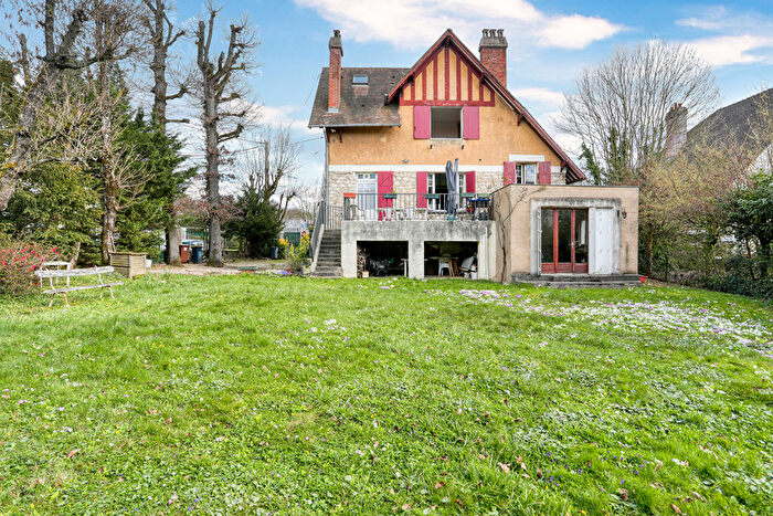 Maison à vendre - Le Chesnay, Aubert - 10 pièces - 7 chambres