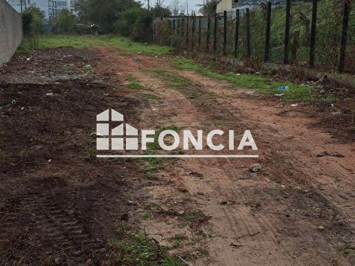 Appartement à louer - Bois et Forêt de Fontainebleau, Dammarie-les-Lys - 1 chambre