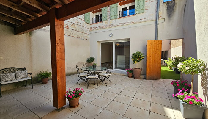 Maison 10 pièces à Agen, Cours Victor Hugo, à vendre