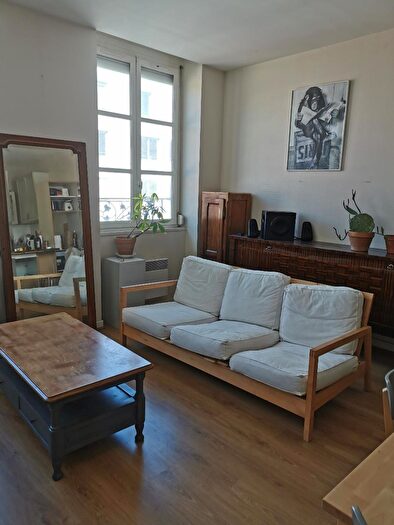 Appartement à louer - Lyon e , Guillotière - 4 pièces - 3 chambres