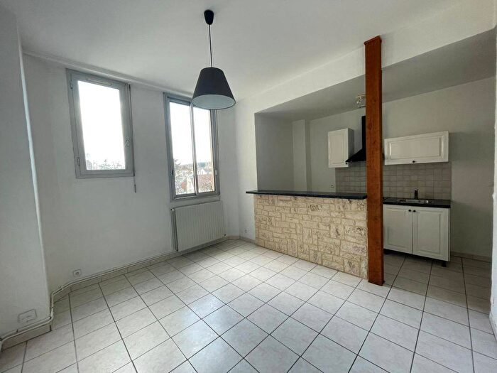Appartement à louer - Croix Saint Loup-Saint Nicolas, Meaux - 2 pièces - 1 chambre