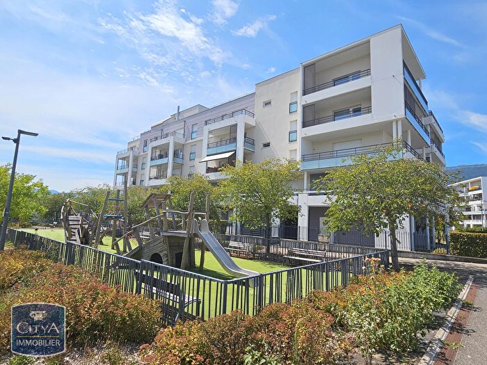 Appartement à vendre - Saint-Genis-Pouilly - 4 pièces - 3 chambres