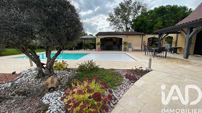 Maison à vendre - Bouniagues - 9 pièces - 5 chambres