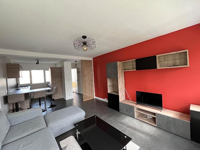 Appartement à louer - Cognac, Champ de Foire - 2 pièces - 1 chambre