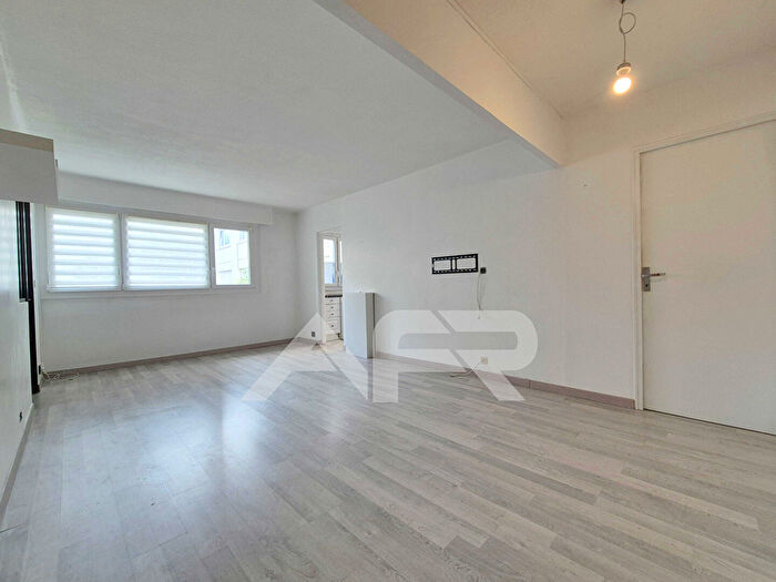 Appartement 4 pièces à vendre - Chatou, Nord