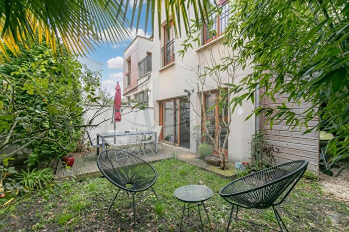 Maison à vendre - Les Lilas, Bruyères, Chassagnolle - 5 pièces - 4 chambres